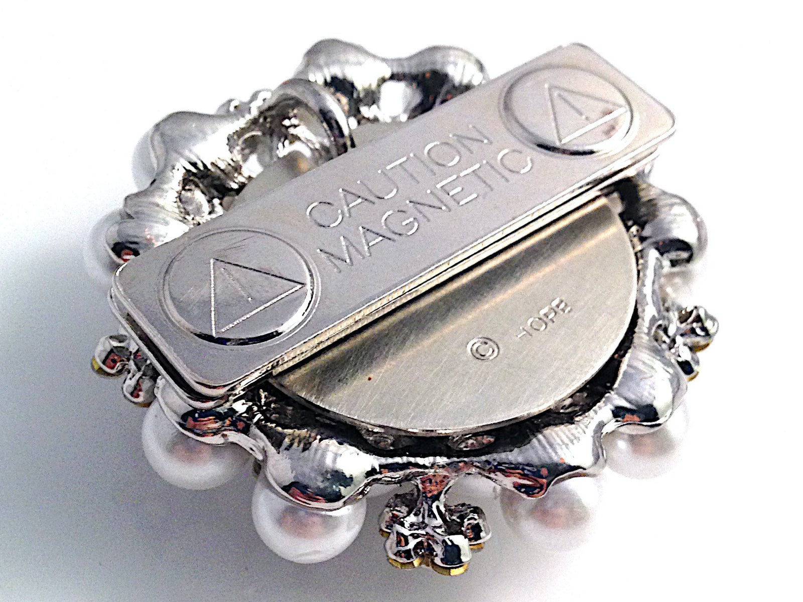 Magnetic Brooch Backing – Hope Design Ltd